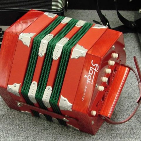Ron Pearce Music Adelaide – Accordions and Accessories